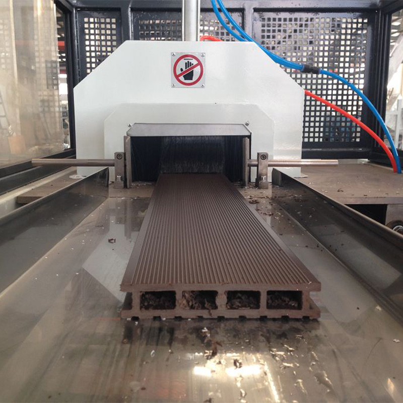 Wood plastic composite(WPC) decking extrusion Machine - Greenlandplast